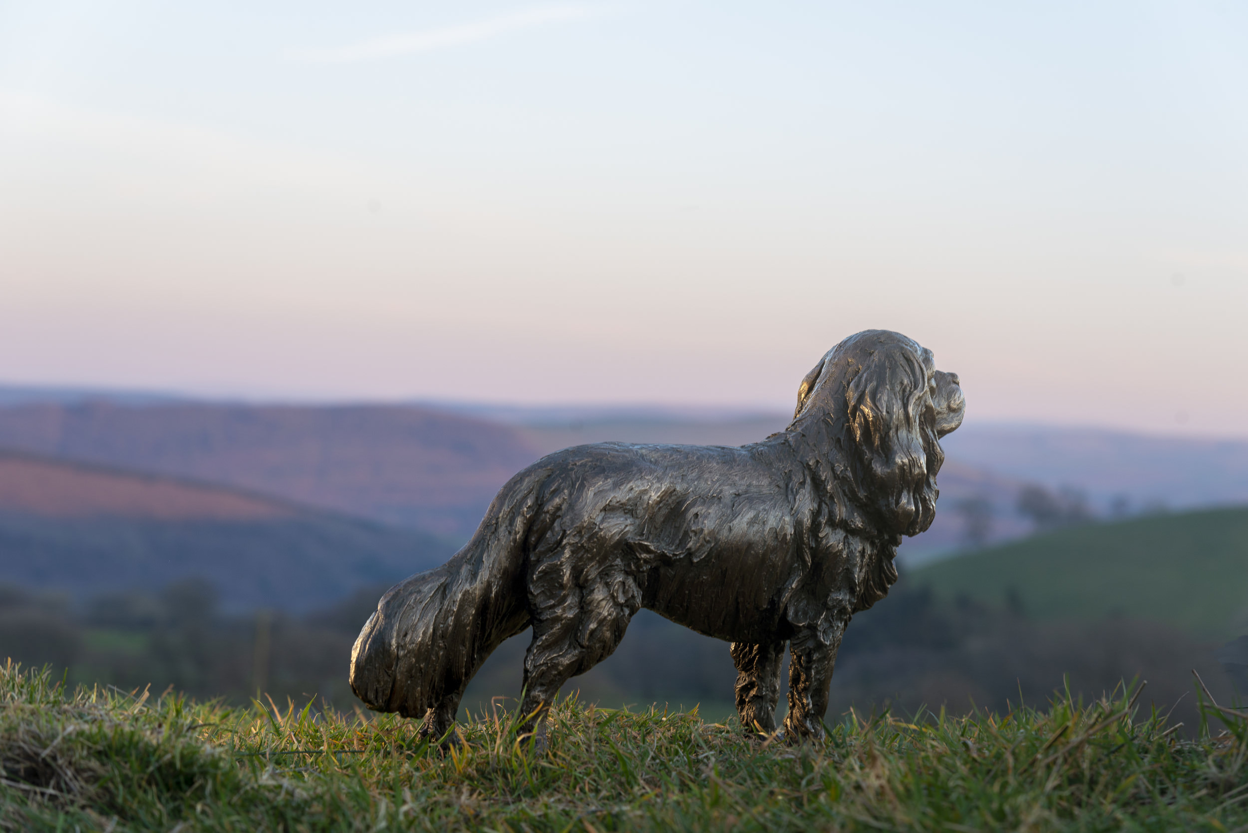 STANDING KING CHARLES CAVALIER SPANIEL SCULPTURE | Tanya Russell