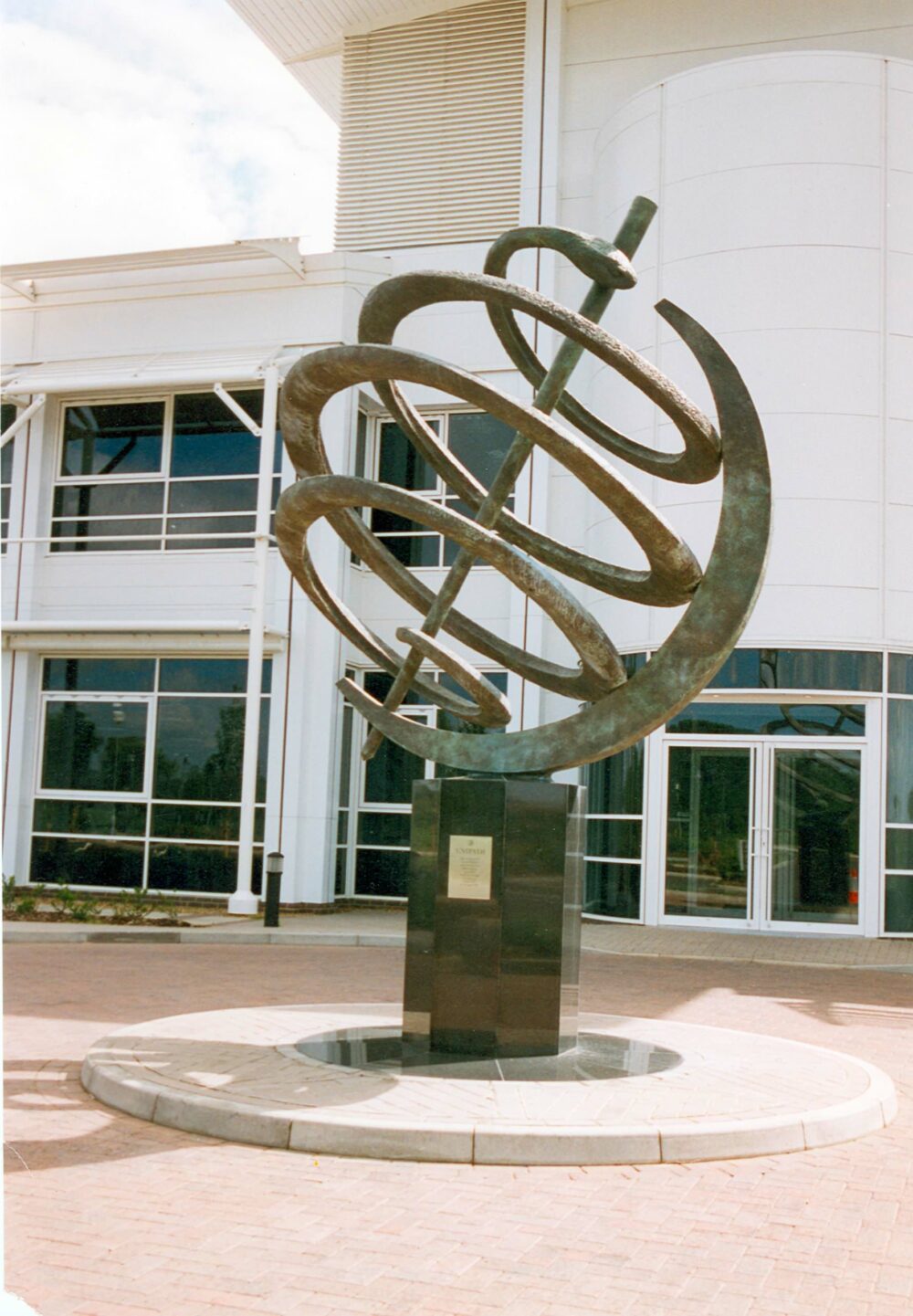 Public sculpture commissions | Tanya Russell