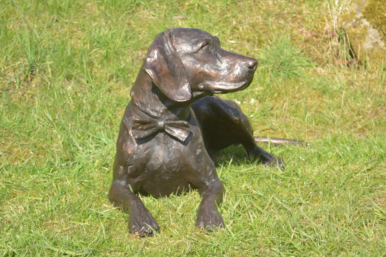 Bronze Speagle Sculpture | Lying Beagle Statue | Bronze Speagle