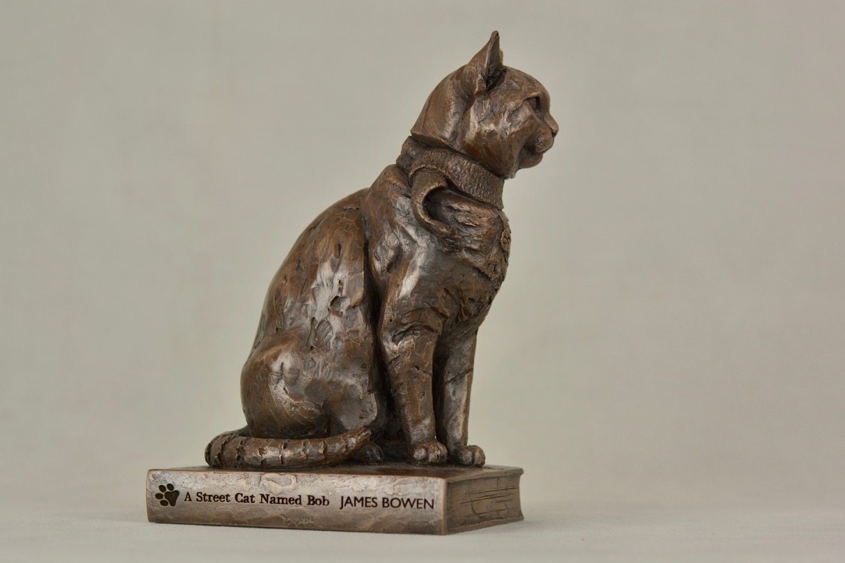 A STREET CAT NAMED BOB SCULPTURE | Tanya Russell