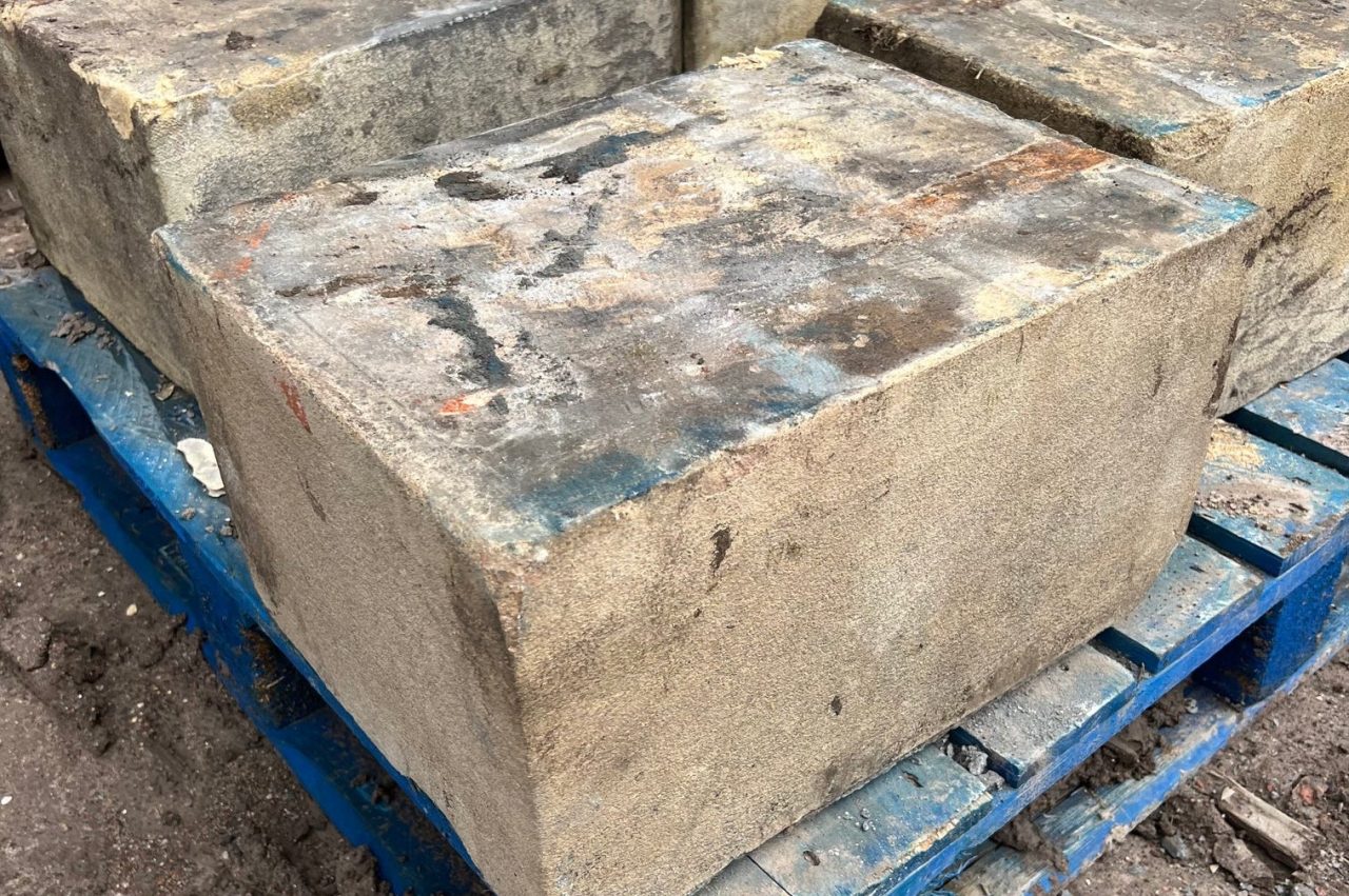 Sculpture plinths, pedestals and columns for statues - Tanya Russell